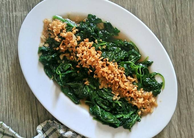 Resep Tumis Bayam Bawang Putih oleh Rezita May - Cookpad