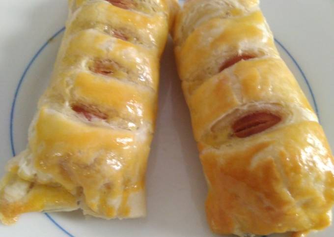 Resep Sosis keju roll pastry oleh Mery Daniel - Cookpad