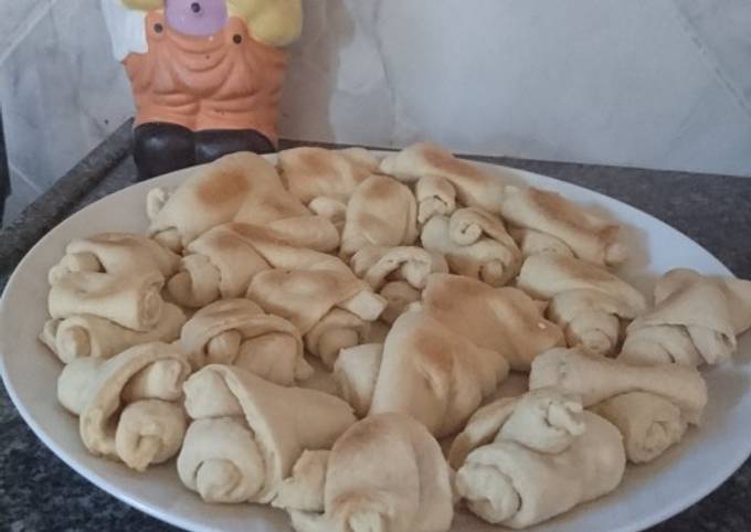 Pan con grasa (alias cañoncitos 😋) Receta de Delma Delgado- Cookpad