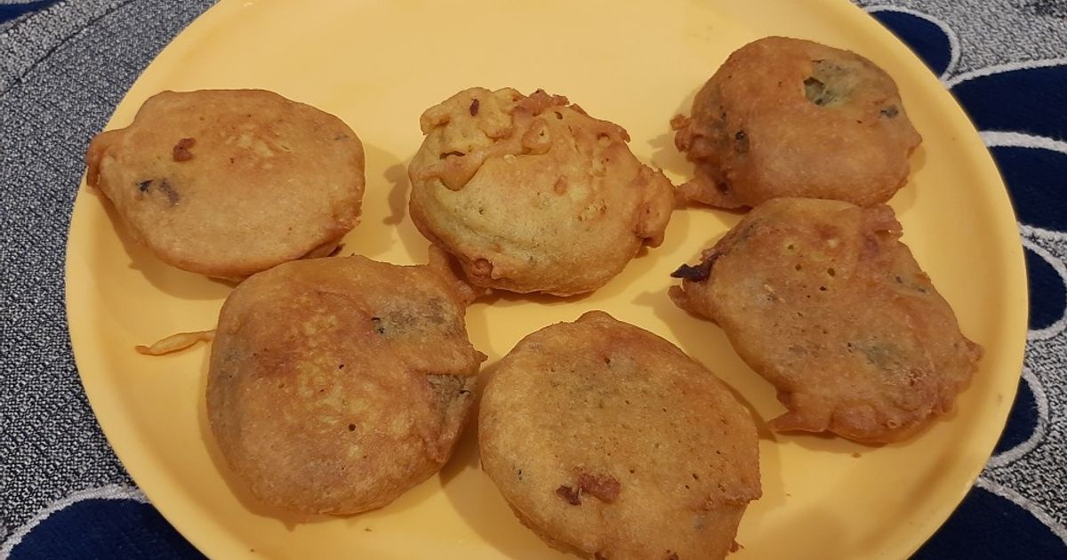 Aloo Bade Recipe by Ritu Parihar - Cookpad