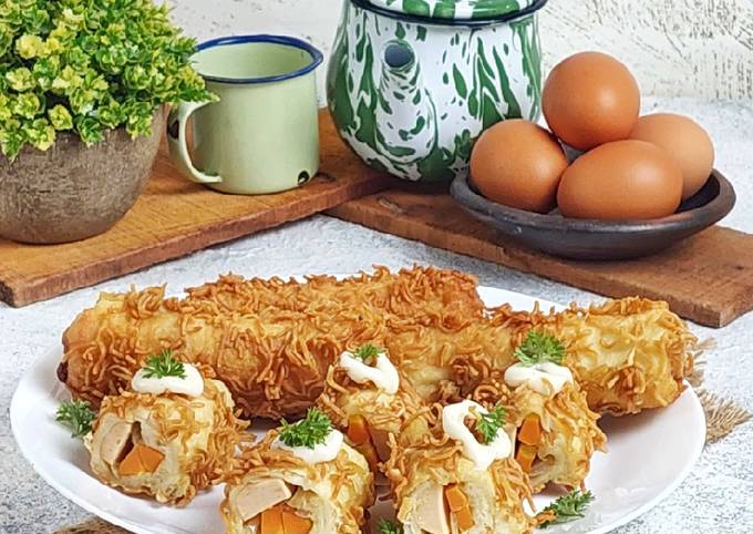 Resep Roll isi wortel dan sosis oleh elvira Agustina - Cookpad