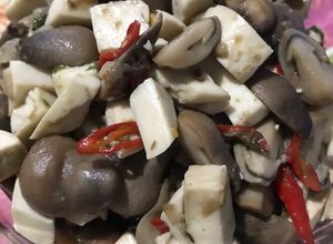 Resep oseng putih telur dan jamur rebus rumahan enak dan mudah - Cookpad