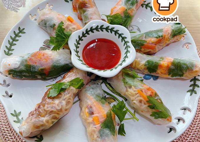 Resipi 👩‍🍳Spicy Mee Rice Paper Roll oleh Mahadiah - Cookpad