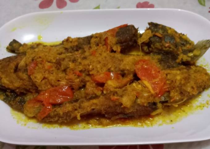 Resep Lele bumbu kuning oleh Krisni Sudjianti - Cookpad