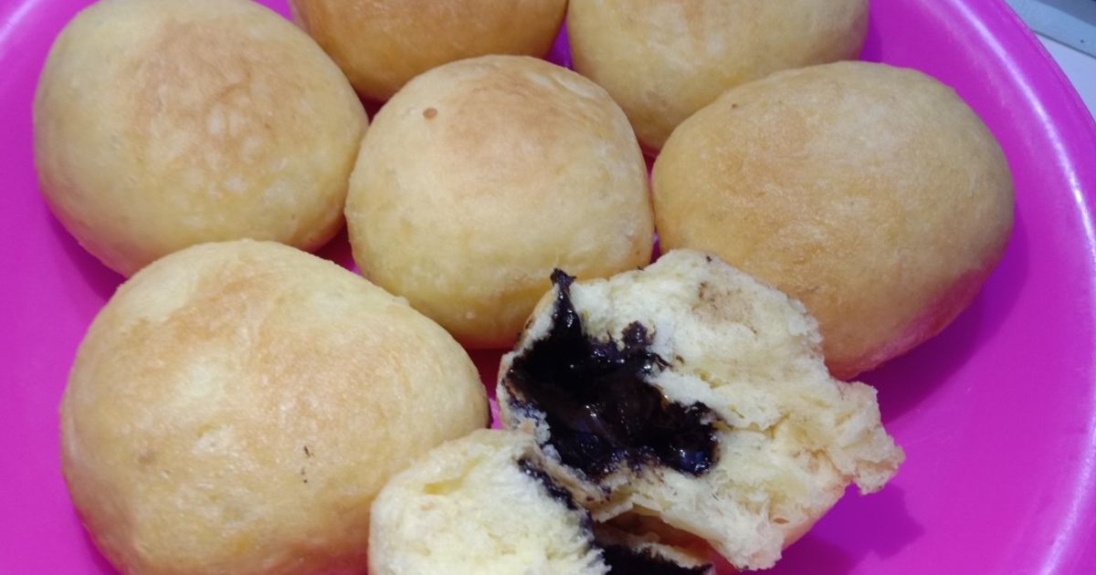 Resep Roti Goreng Isi Coklat oleh NindyFaeyza - Cookpad