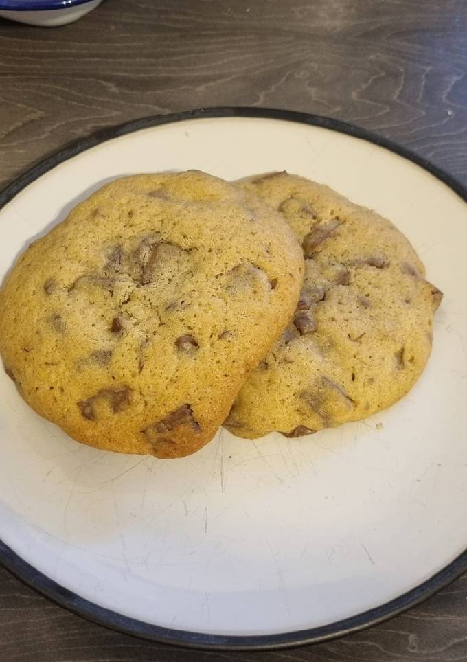 Chocolate Chip Cookies Recipe by Hannah14292 - Cookpad