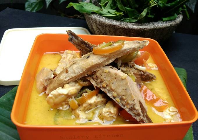 Resep Gulai Tempe Pindang Tongkol Bumbu Iris Oleh Hadleny Kitchen Cookpad