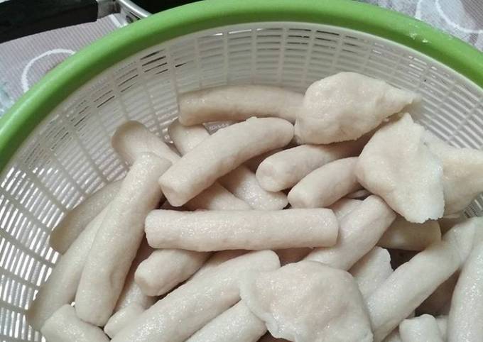 Resep Pempek Lenjer Ikan Tenggiri oleh Ferra Jasmine - Cookpad