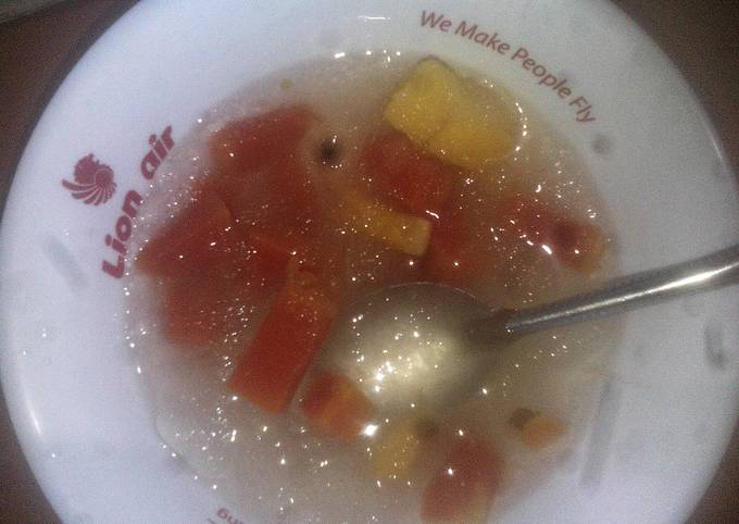 Resep ES BUAH SEGER oleh iva - Cookpad