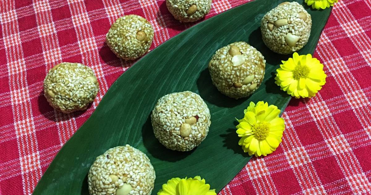 Til / Sesame Ladoo Recipe by Sudipa Gope - Cookpad
