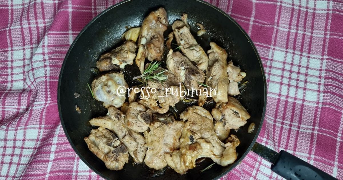 Ricetta Agnello Alla Cacciatora di rosso rubinian - Cookpad