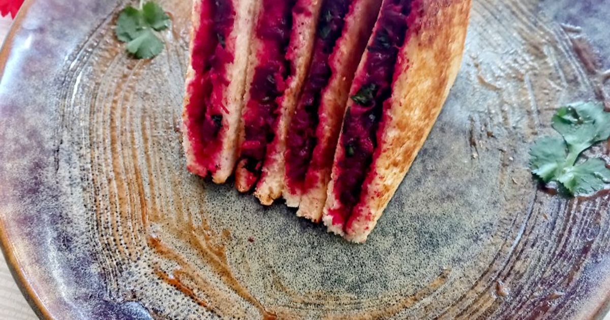 Beetroot Sandwich 🥪 Recipe by renu bhasin - Cookpad