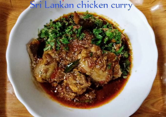 Sri Lankan chicken curry 🐓🧅🍅 Recipe by Gurpal kaur Ubhi - Cookpad