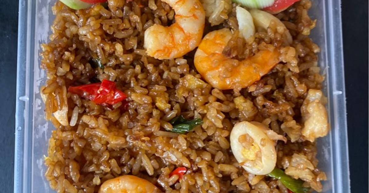 Resep aneka Nasi Goreng praktis dan mudah dibuat di rumah!