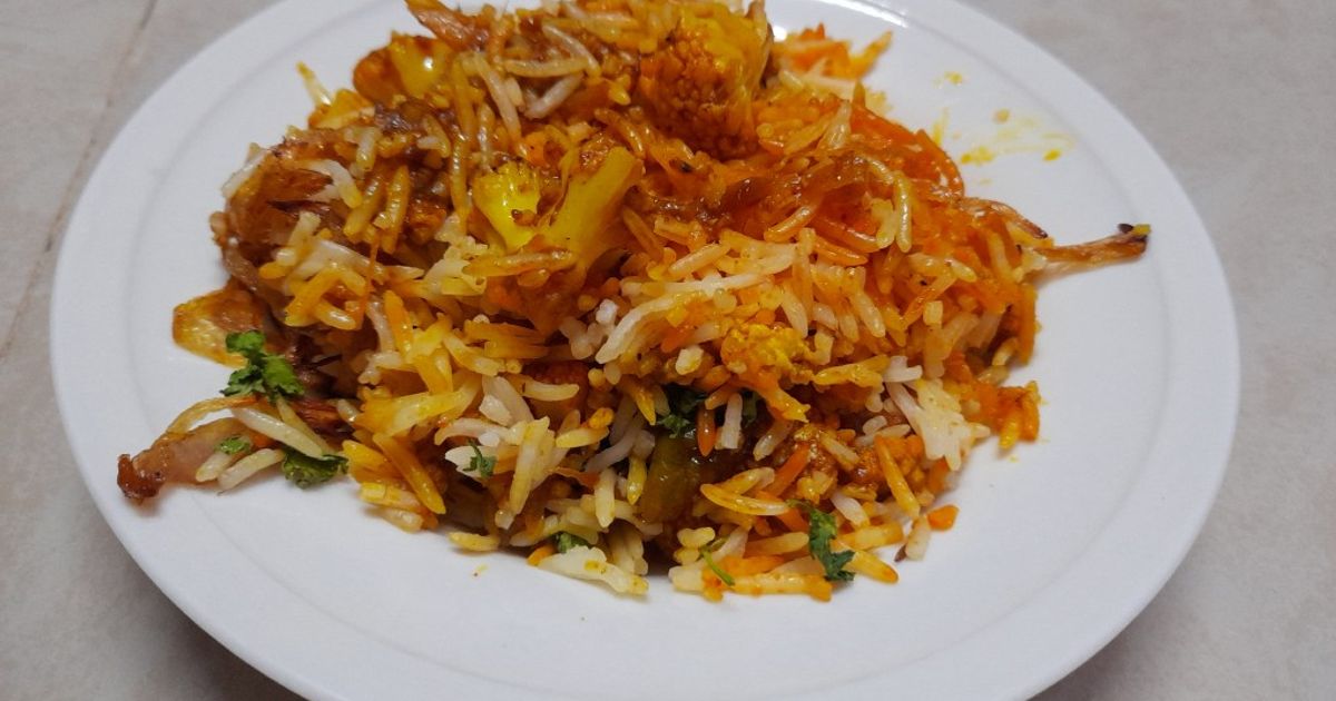 वेज बिरयानी (Veg Biryani Recipe In Hindi) रेसिपी बनाने की विधि in Hindi ...