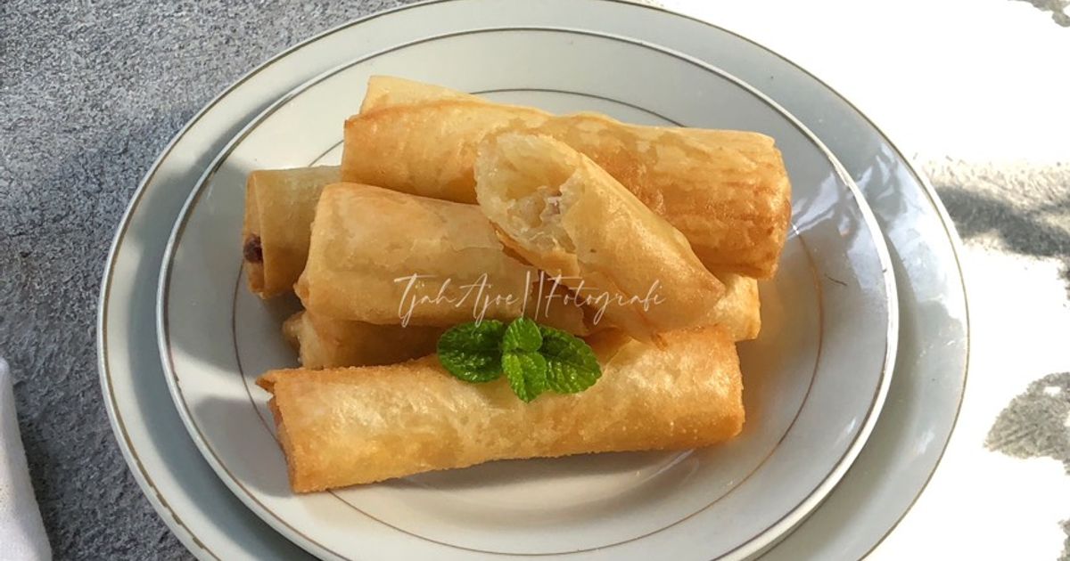 Resep Pis Ju (Pisang Keju) Lumpia~Kriuknya Nagih Bikinnya Gampang oleh Hesti Hauraa Yusuf - Cookpad