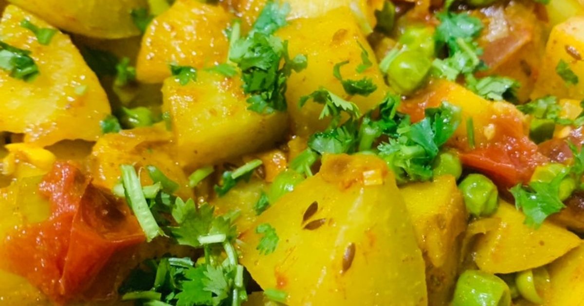 Ganthi Kobi Matar Tarkari (Knol Khol & Peas) Recipe by Swagatika - Cookpad