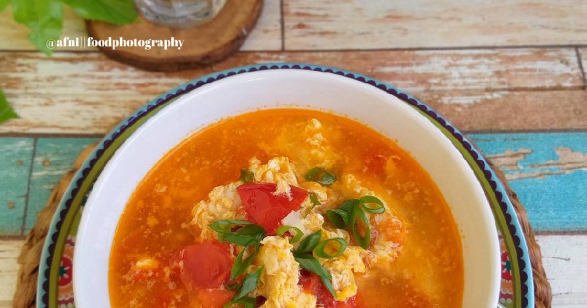 Resep Sup Telur Tomat oleh afni fayati - Cookpad