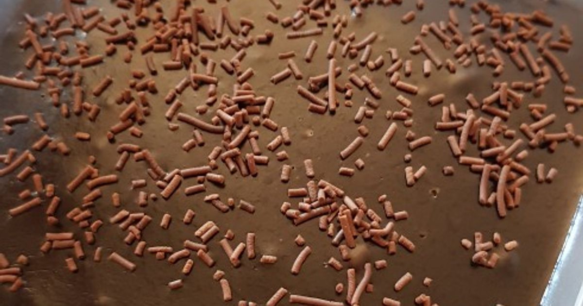 Chocolate Mud Cake With Chocolate Toppings Recipe by Pinkblanket's ...