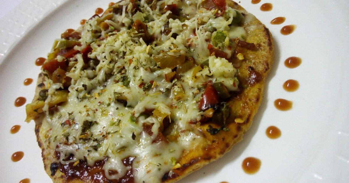 Healthy Cheesy Pizza Recipe by Chandu Pugalia - Cookpad