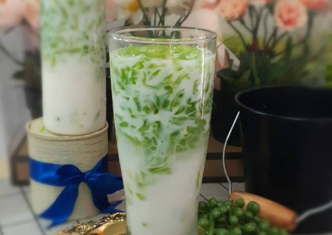 Resep Es Jelly Pandan oleh Indah Riduwan - Cookpad