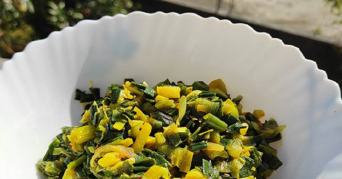 Spring onion sabzi (Hari pyaaz) Recipe by Shainuu Aroraੴ - Cookpad