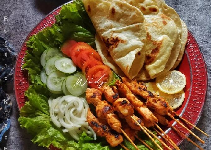 Resep Tavuk Şiş Dürüm (Sate Ayam Turki) oleh Wids Kitchen 🍀🌷 - Cookpad