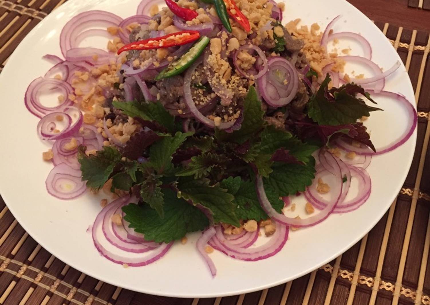 Cách Làm Món Bò tái chanh của MinhLiên Lê - Cookpad