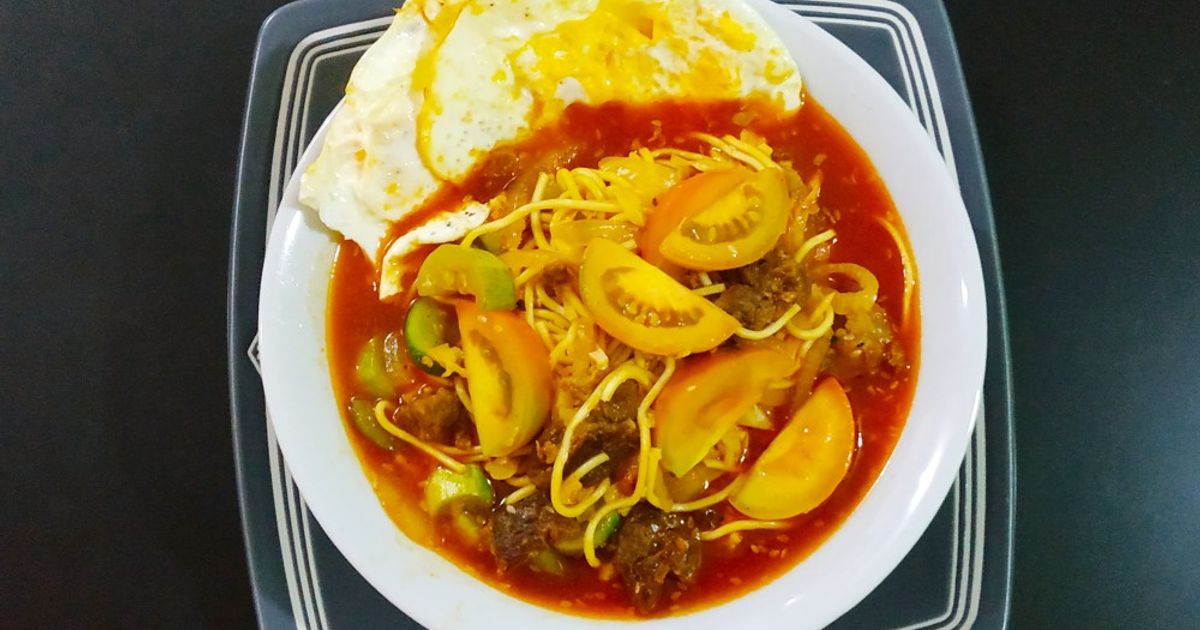 Resep mie tomat kuah merah rumahan enak dan mudah - Cookpad