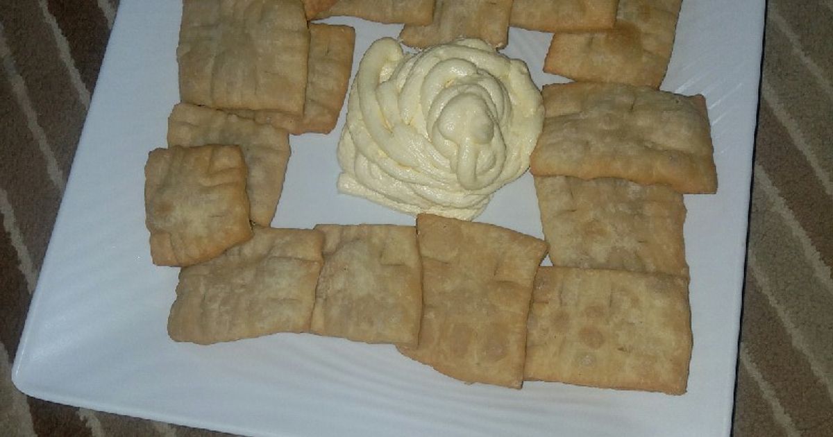 Mini Crakers Recipe by khadija balarabe Jibril - Cookpad