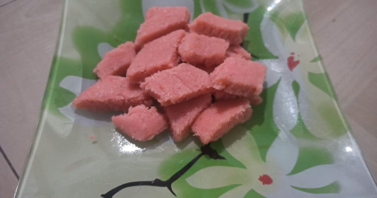 Pink Coconut Burfi Recipe by Meenakshi Singh - Cookpad