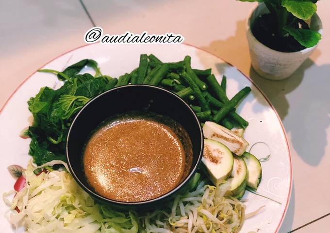 Resep Pecel Sayur oleh Finaaudia - Cookpad