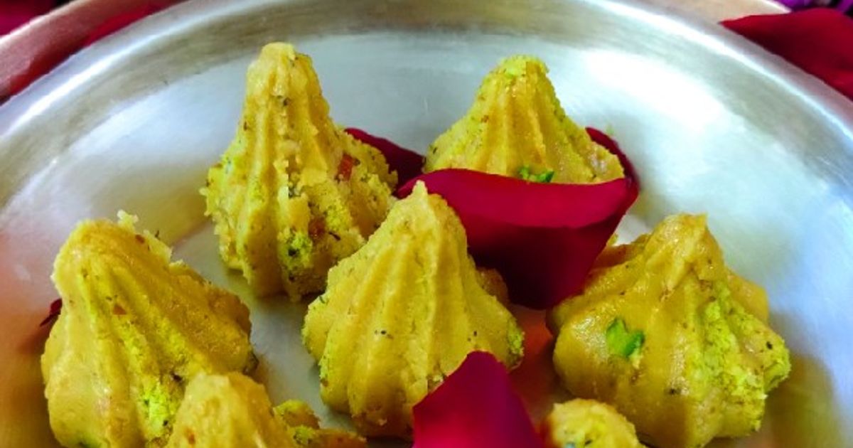 Besan Modak Recipe by Suchitra S(Radhika S) - Cookpad