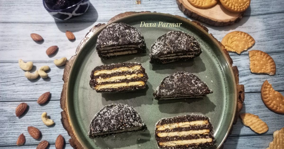 Khajoor Biscuits (Dates Biscuits) Recipe by Daxa Parmar - Cookpad
