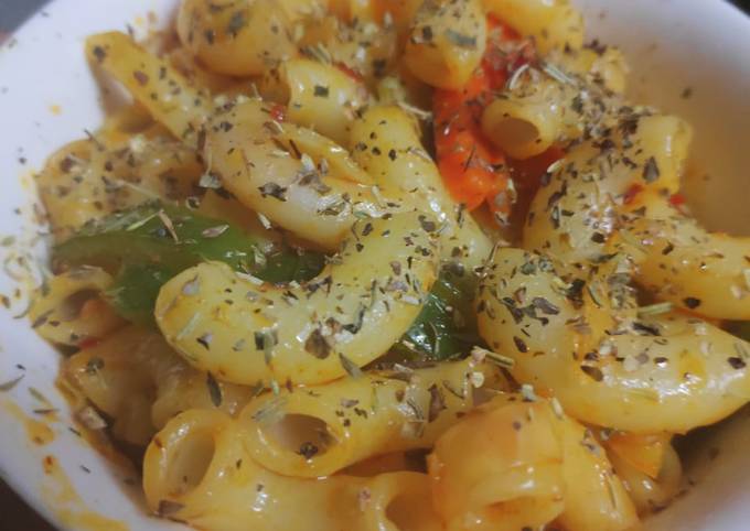 Veg macroni pasta Recipe by Simi Ahuja - Cookpad