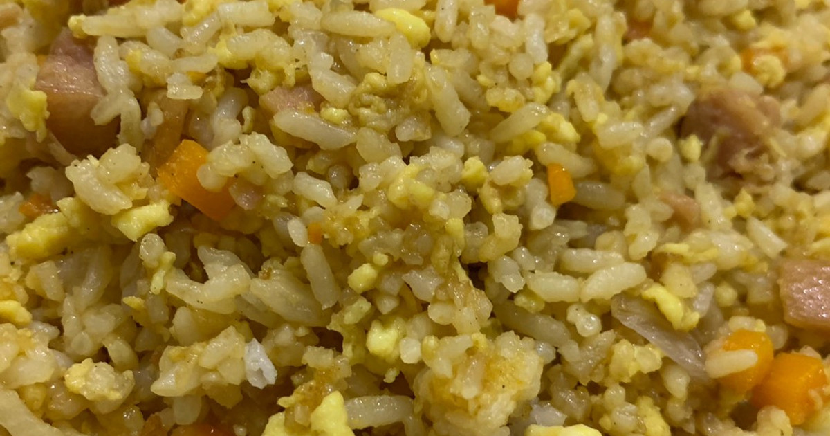 Resep Nasi Goreng Sederhana Ala Suami oleh Gianna Nova Arestia - Cookpad