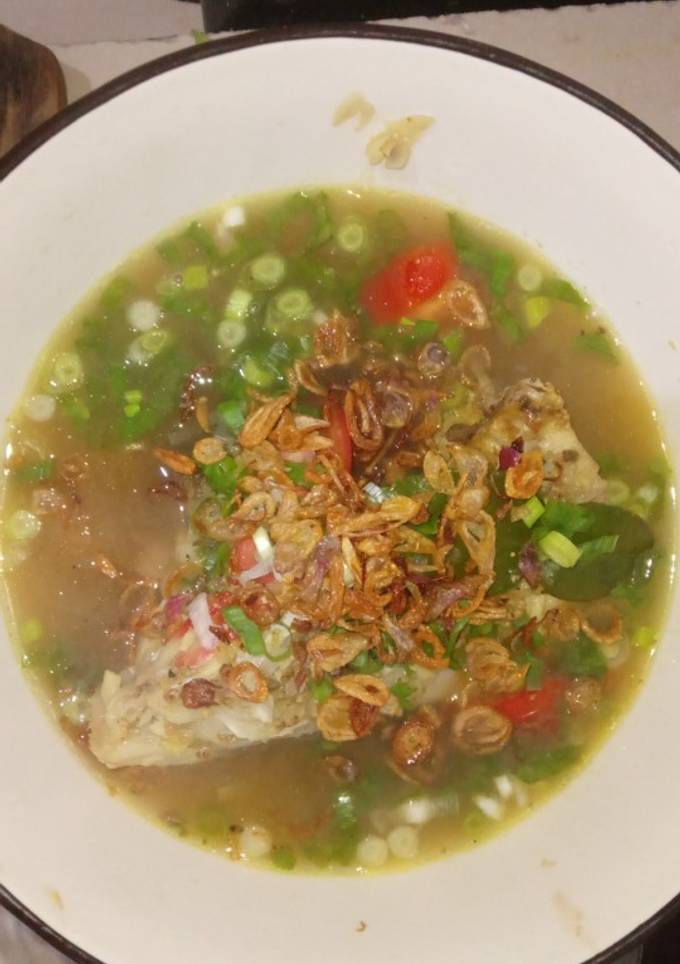 Resep Sup rempah kepala kakap merah oleh Luvita haftsari - Cookpad