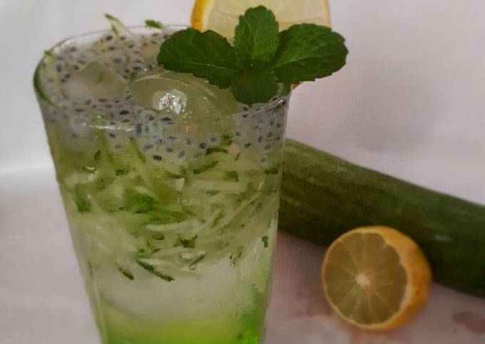 Resep Es Timun Selasih oleh Dwi Novalia Regina - Cookpad