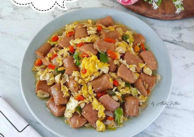 Resep Sosis Telur Tumis Cabe Bawang oleh Vey Alodia's Kitchen - Cookpad