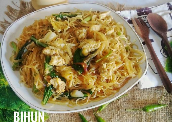 Resep Bihun Goreng Sederhana oleh farida Sulthan 🇮🇩 (IG. Malika02782) - Cookpad