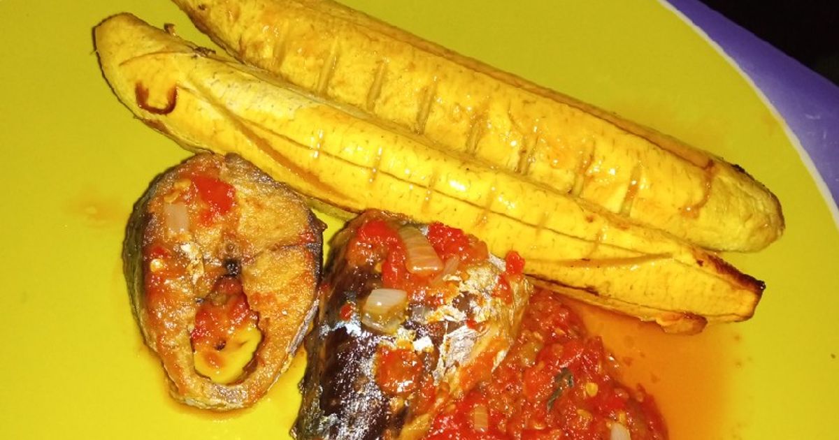 Oven Grilled Boli, Fried Fish And Pepper Stew Recipe by Olawande - Cookpad
