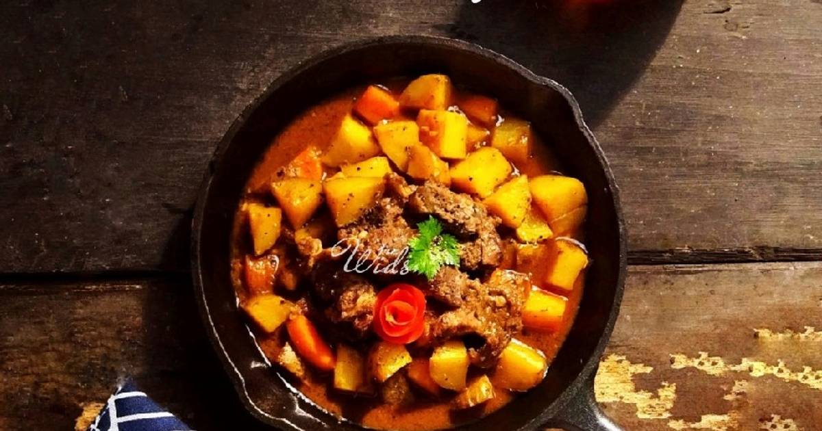 Resep Semur Daging Dan Kentang oleh Wids Kitchen 🍀🌷 - Cookpad