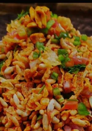 Fireless Street Style Bhel Puri Recipe by Daxa Parmar - Cookpad
