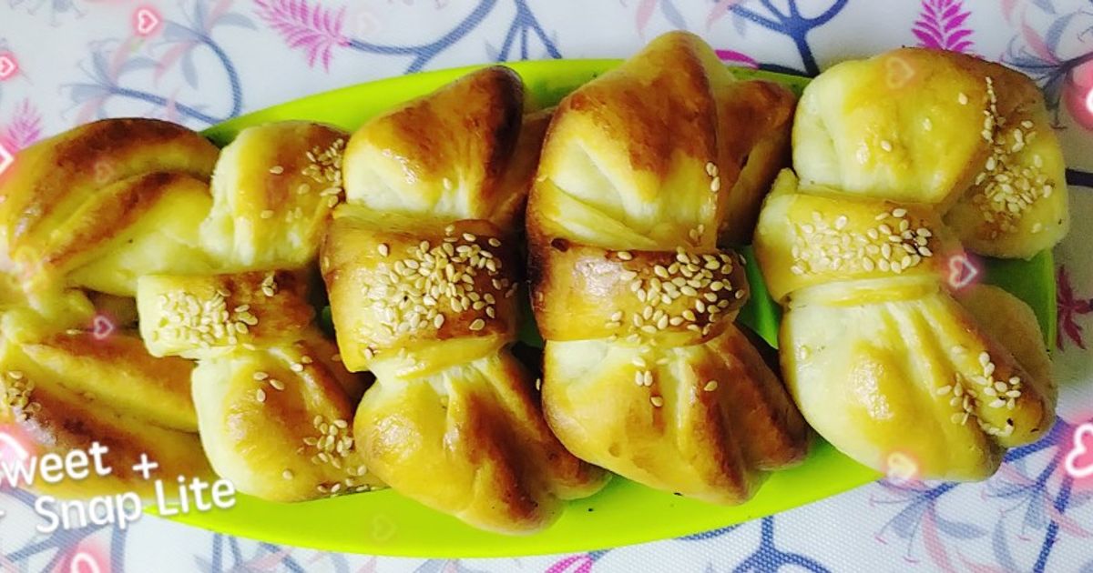 طريقة عمل فيونكات بالجبنة وممكن بأي حشوه ثانيه وكمان ساده على اصولها ...