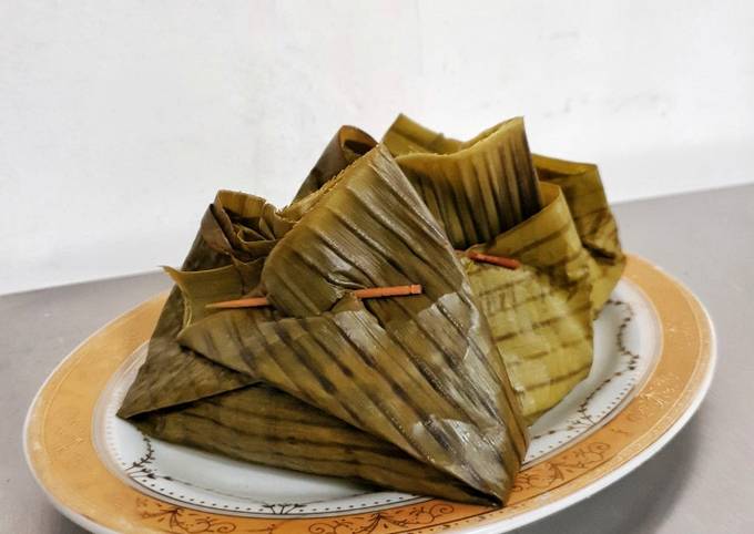 Resep 185. Botok Ayam oleh Siti Khumairah Aisyah - Cookpad