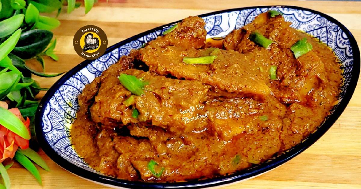 Raw Banana Curry Kachche Kele ki sabzi Recipe by Rumana Irfan - Cookpad