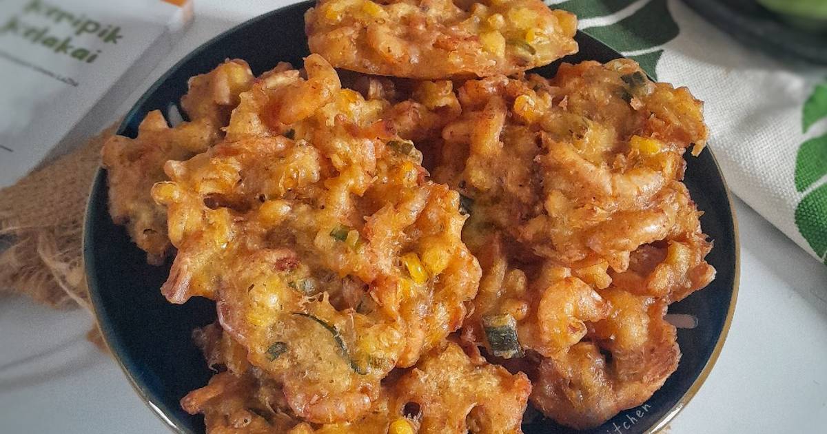 Resep Bakwan Jagung Udang Daun Jeruk oleh Hadleny Kitchen - Cookpad