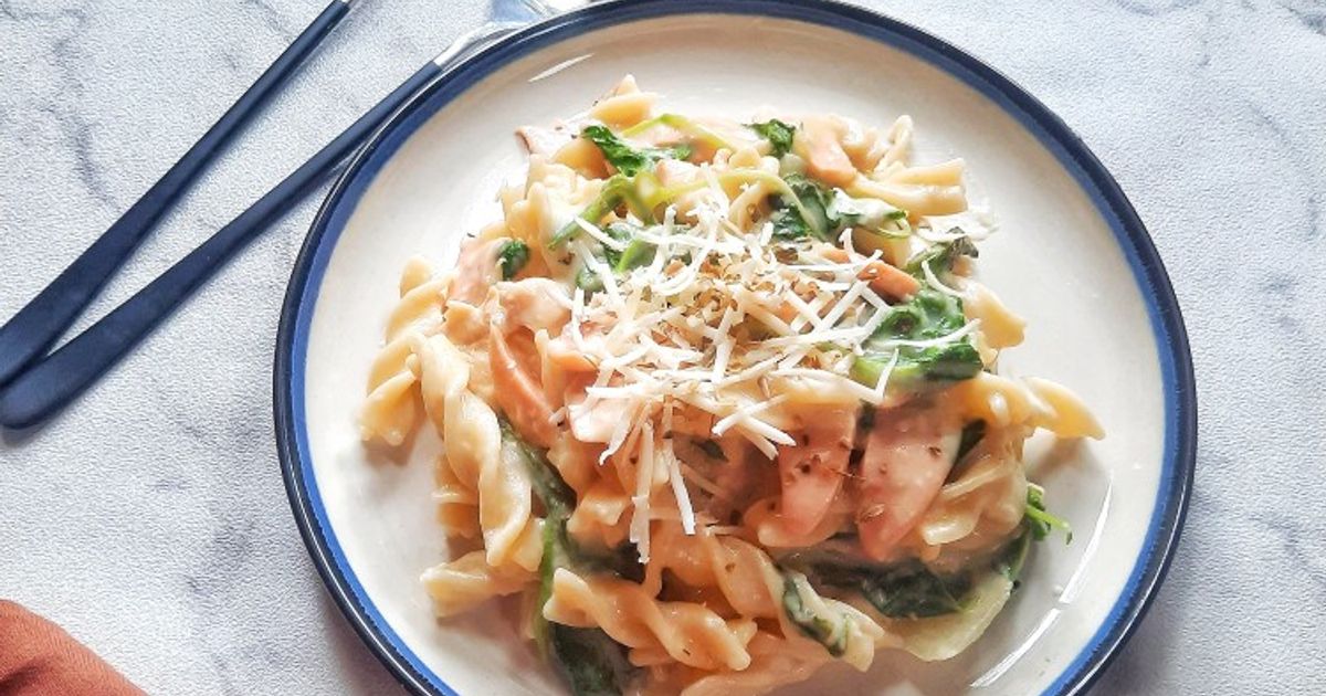 Resep Creamy Spinach Fusilli oleh Riya Malikha - Cookpad