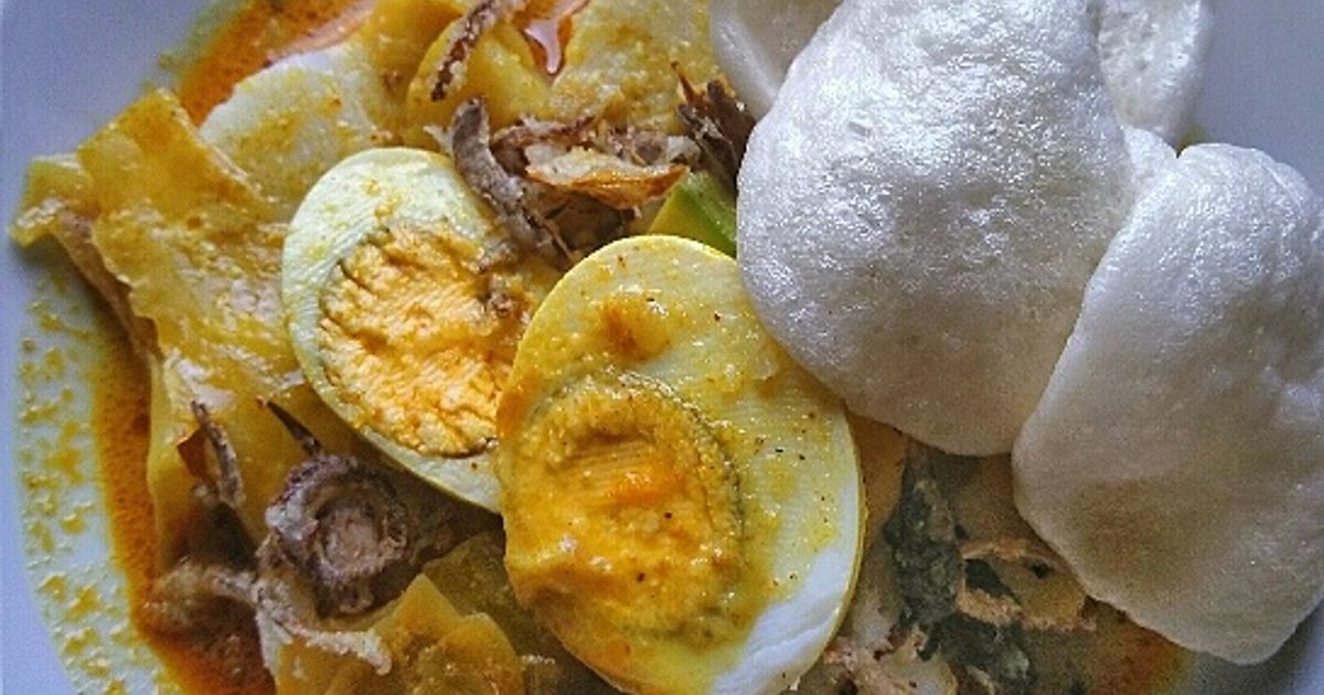 Resep Lontong Kari Telur oleh Deisy Pages - Cookpad
