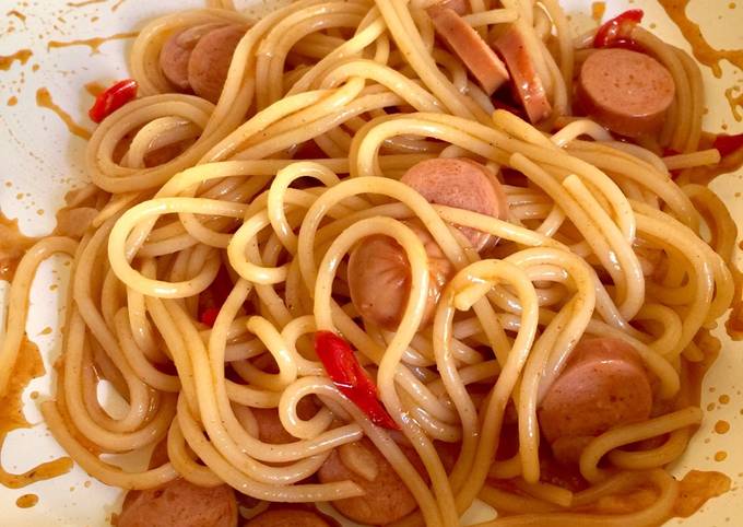 Resep Spagetti sosis pedas oleh faidha azmi - Cookpad